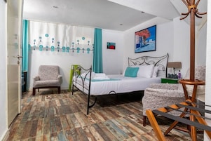 Quarto Duplo Económico, Vista para a cidade