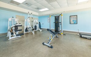 Condo, 2 quartos | Sala de fitness
