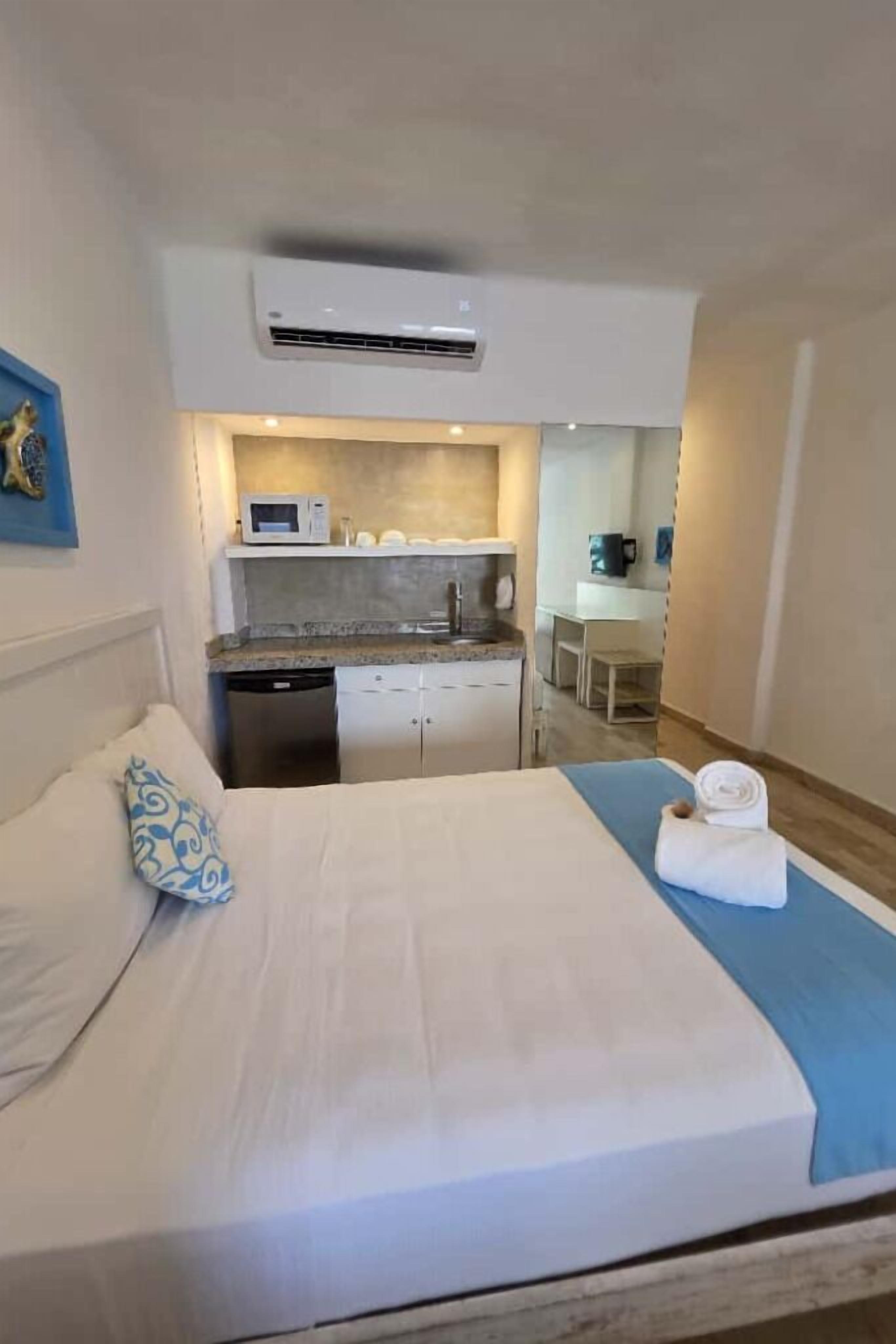 Cancun Beach Escape Ocean View Ideal For Family Travel, Beach Access - Cancún
