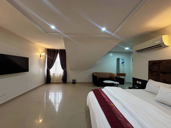 R & R Apartments - Abuja