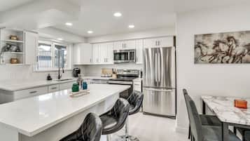 Casa (3 Bedrooms) | Interior