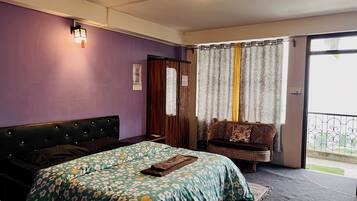 Quarto Triplo Standard, varanda, vista para a montanha