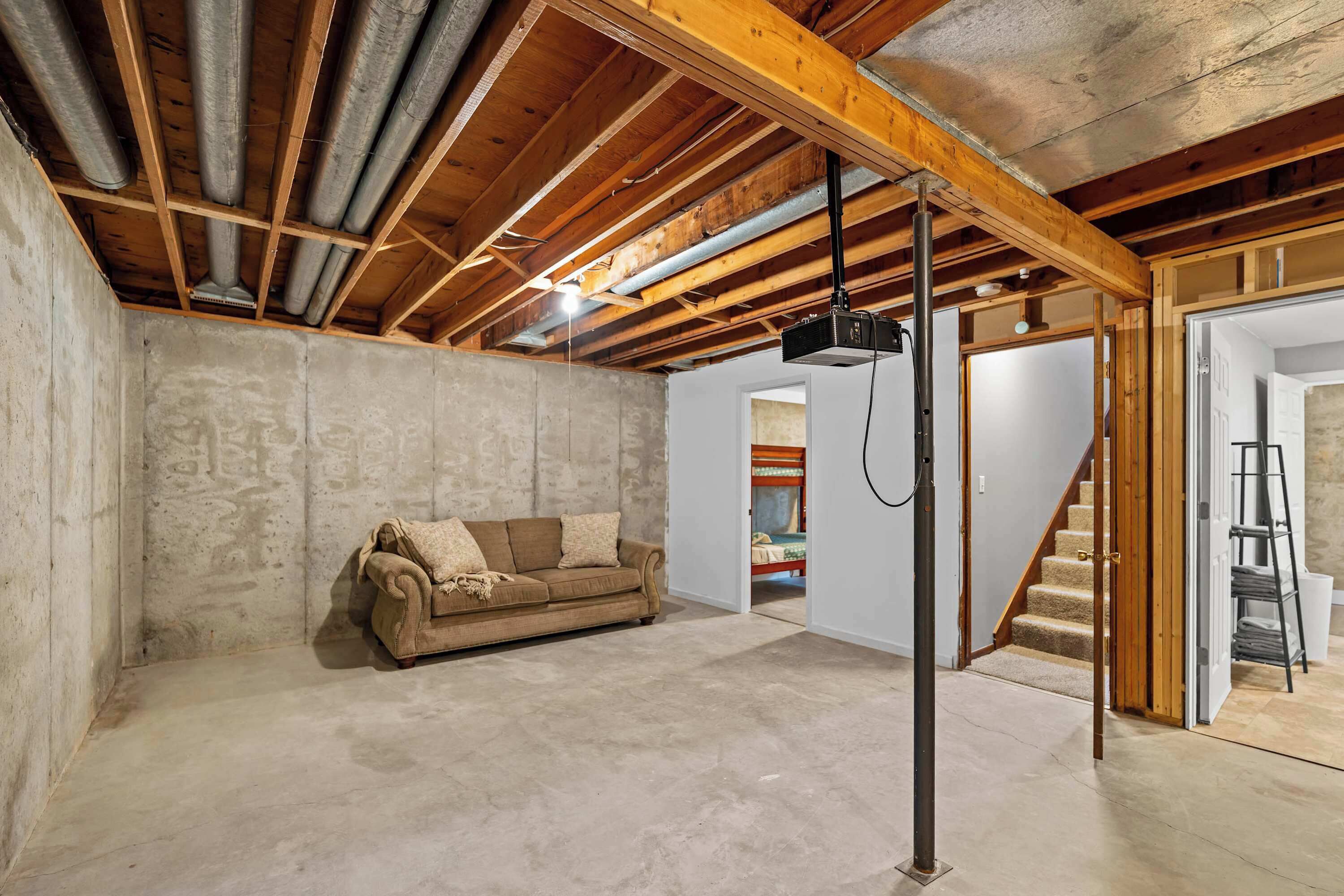 3br-2ba, Sleeps 8 | Close To I-35 - Ames, IA