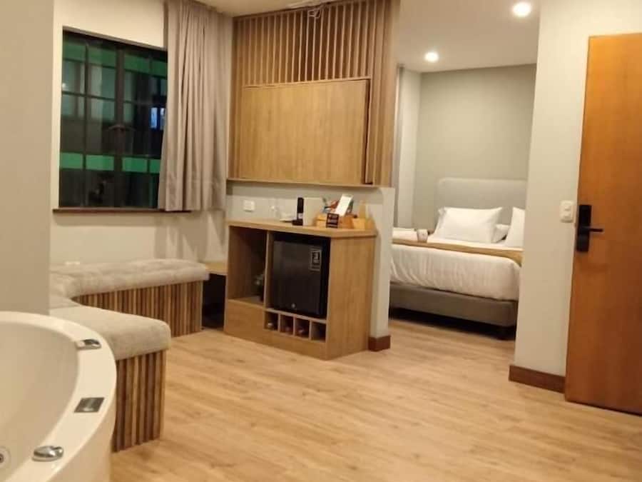 Quarto luxo | Edredons de pluma, cofres nos quartos, individualmente mobiliados