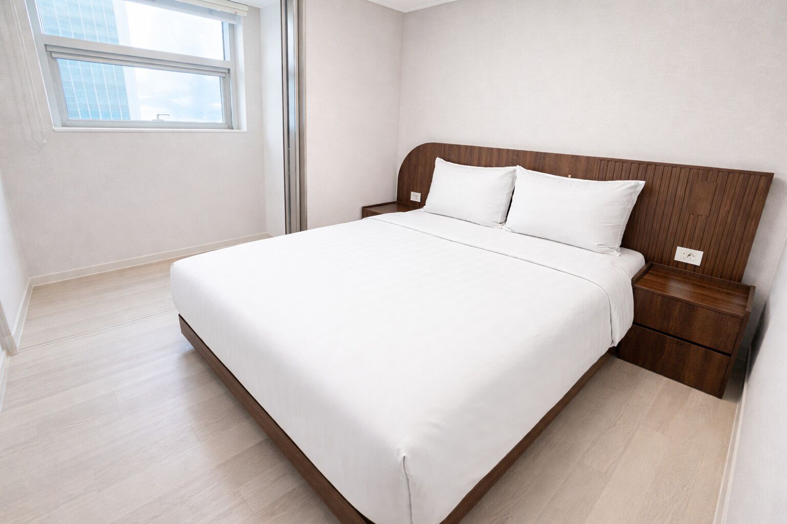 De Mer Prestige Suite_Harbor view