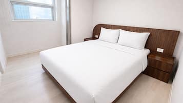 De Mer Prestige Suite_Harbor view