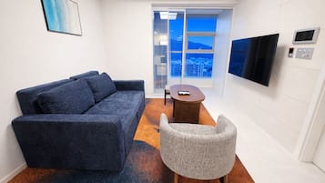 De Mer Junior Suite_Twin_City view