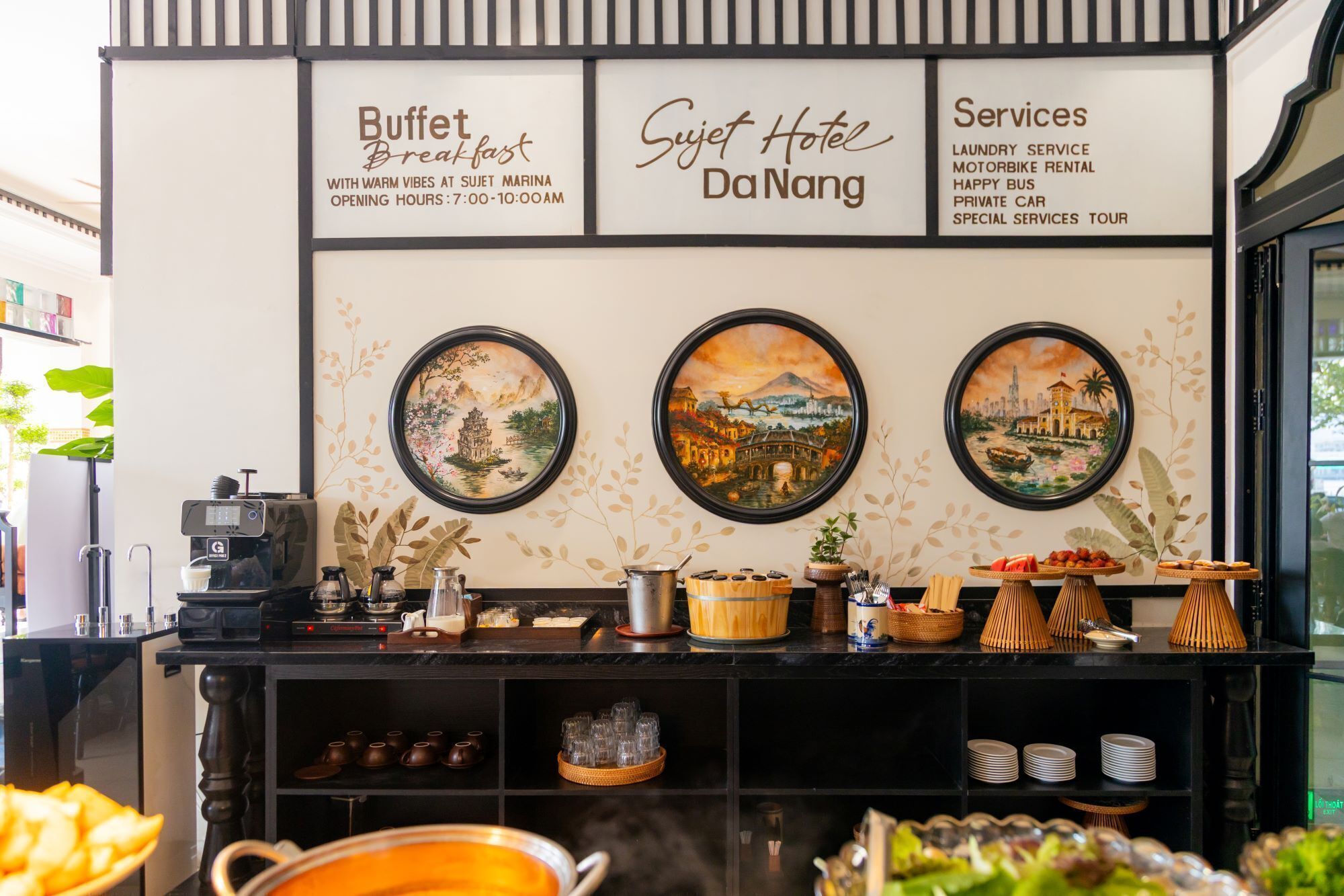 Café da manhã com buffet todos os dias mediante uma taxa