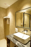 Quarto Duplo Deluxe, Vista para a cidade | Casa de banho