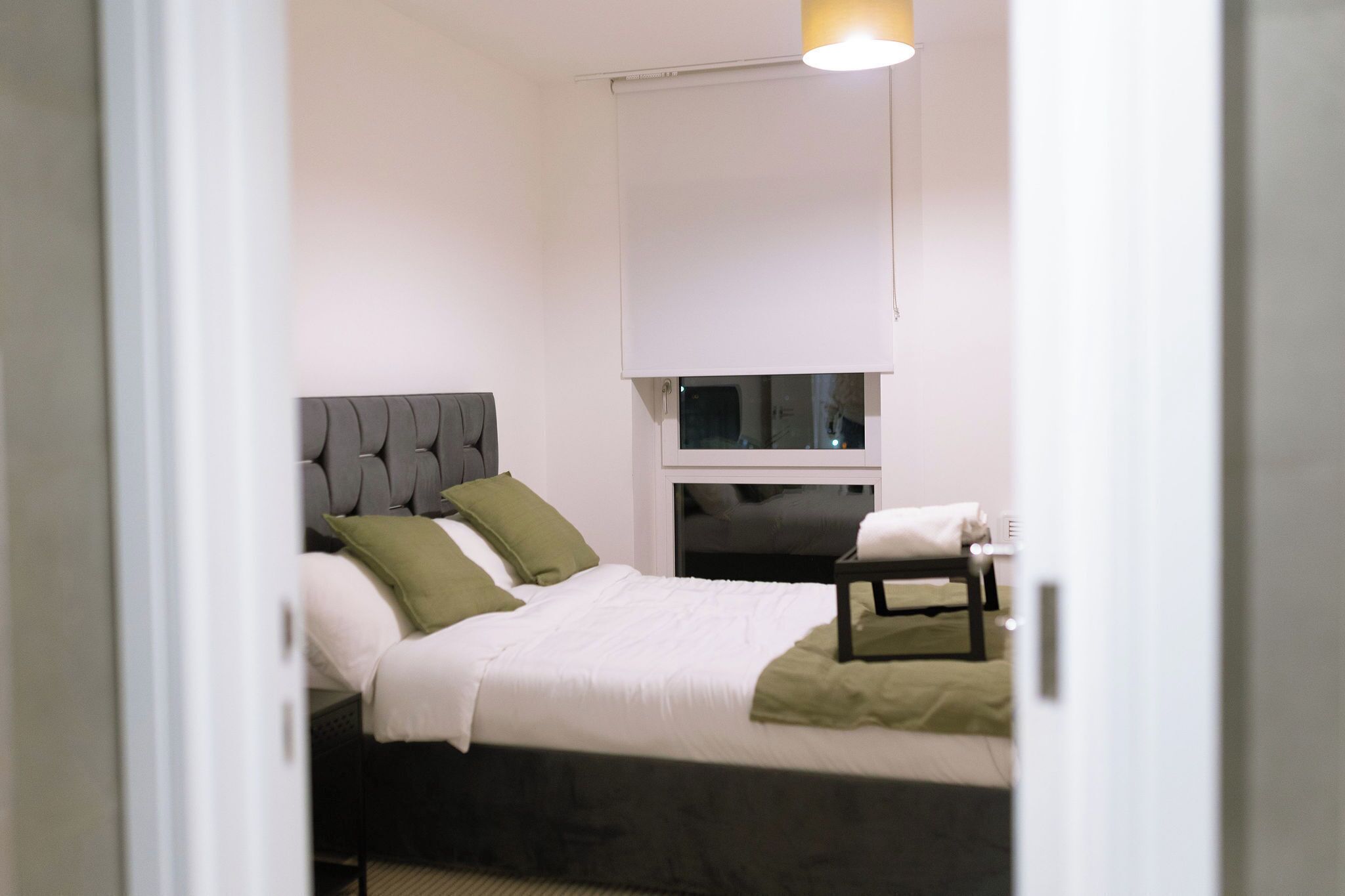 Apartamento, 2 quartos, sacada, vista para a cidade