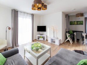 Apartamento Clássico, 2 quartos | Sala