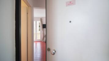 Quarto Duplo ou Twin Standard, Vista para a cidade | Interior