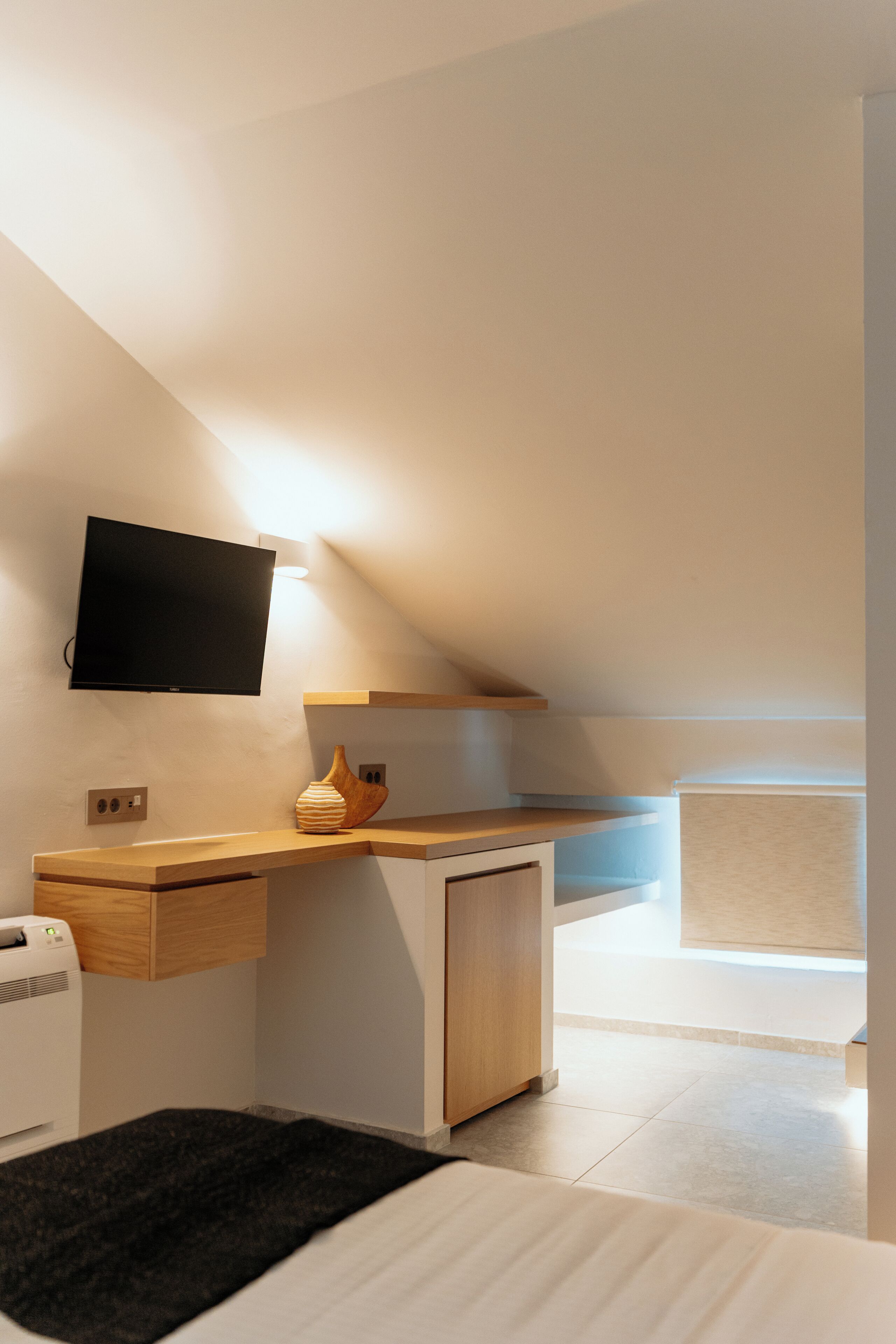 Suite Superior | Cofre no quarto, secretária, cortinas/cortinados opacos 