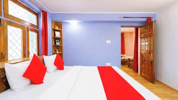 Quarto casal família | Vista do quarto