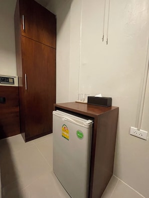 Estúdio econômico, 1 cama Queen, sacada | Parte interna