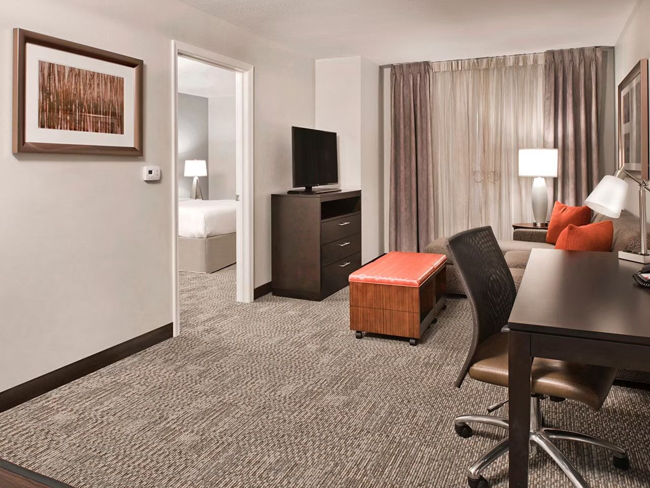 Ada Suite W/ Roll-in Shower | Breakfast Included - Charlotte, NC