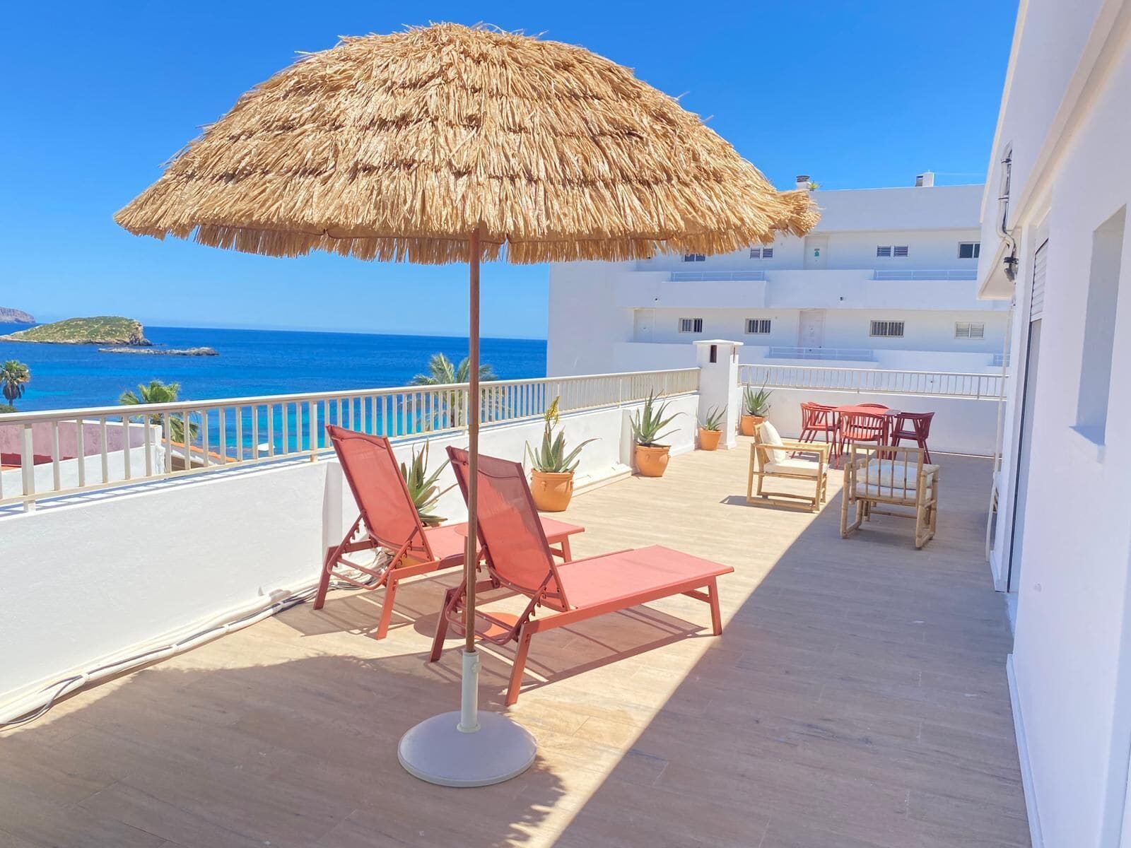 Apartamento superior, 2 quartos, vista para o mar, na torre | Terraço/pátio