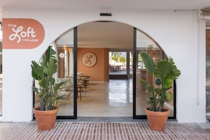 Fachada da propriedade