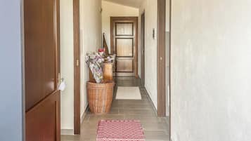 Quarto Básico | Interior