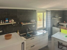 Quarto Básico | Cozinha privada