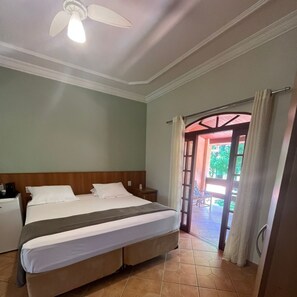 Suíte luxo, terraço | Wi-Fi de cortesia, roupa de cama