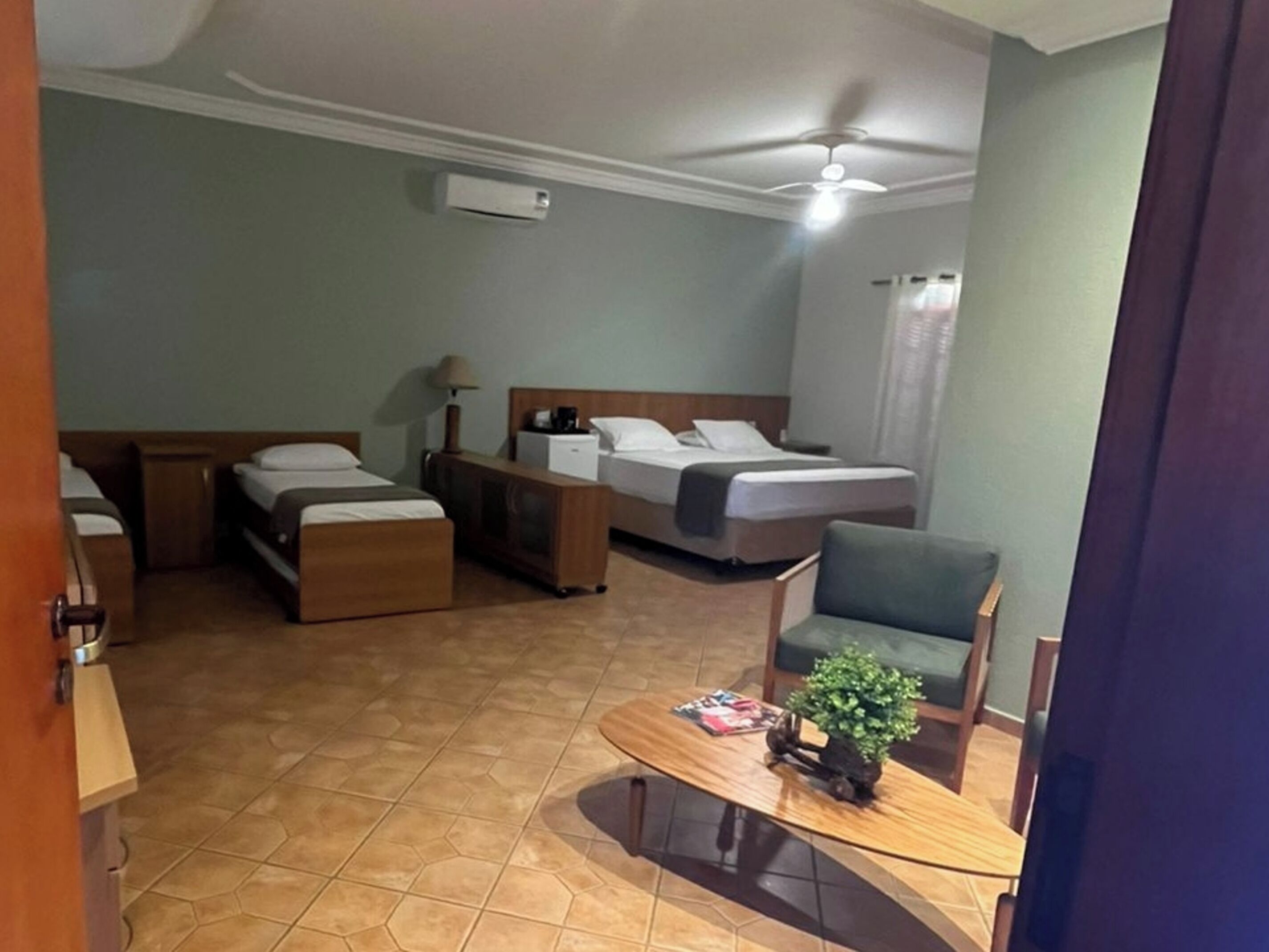 Suíte luxo, terraço | Wi-Fi de cortesia, roupa de cama