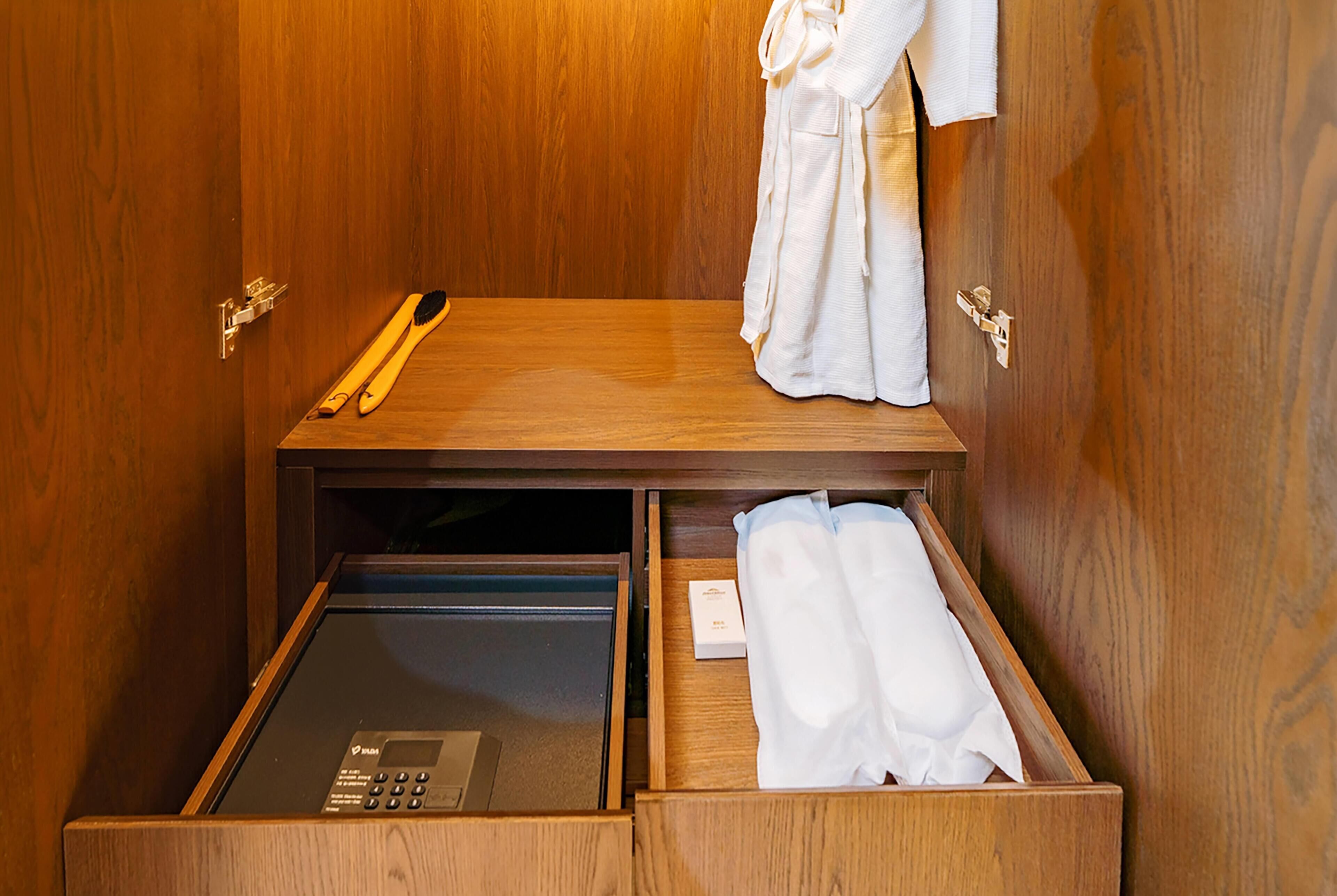Quarto, 1 cama individual, não fumadores, Vista para a cidade