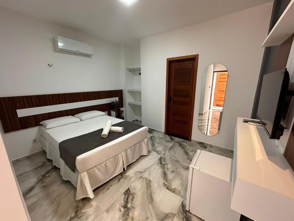 Quarto casal luxo, sacada, vista para o jardim