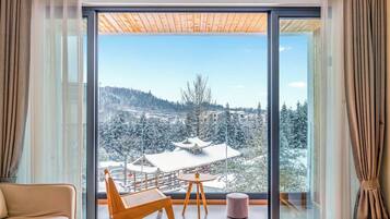 Suite Deluxe, vista para a montanha | Vista do quarto