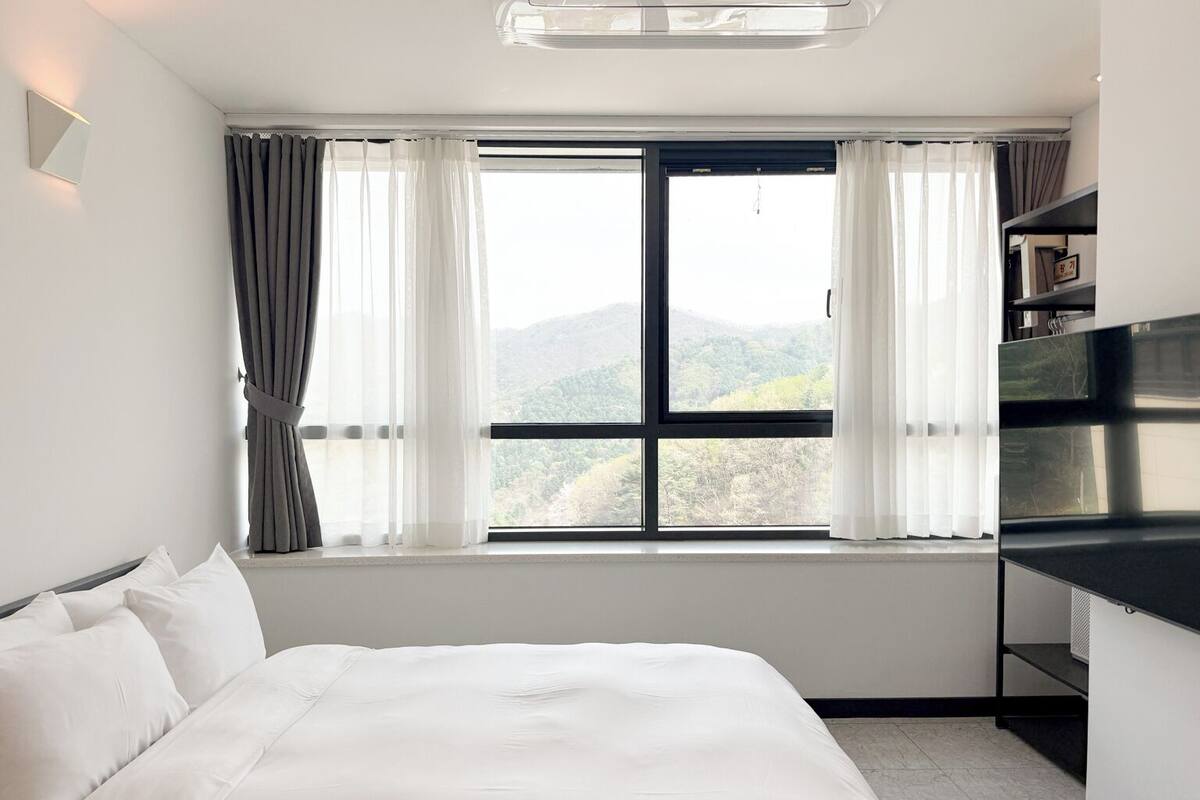 Quarto casal, vista para a montanha | Wi-Fi de cortesia