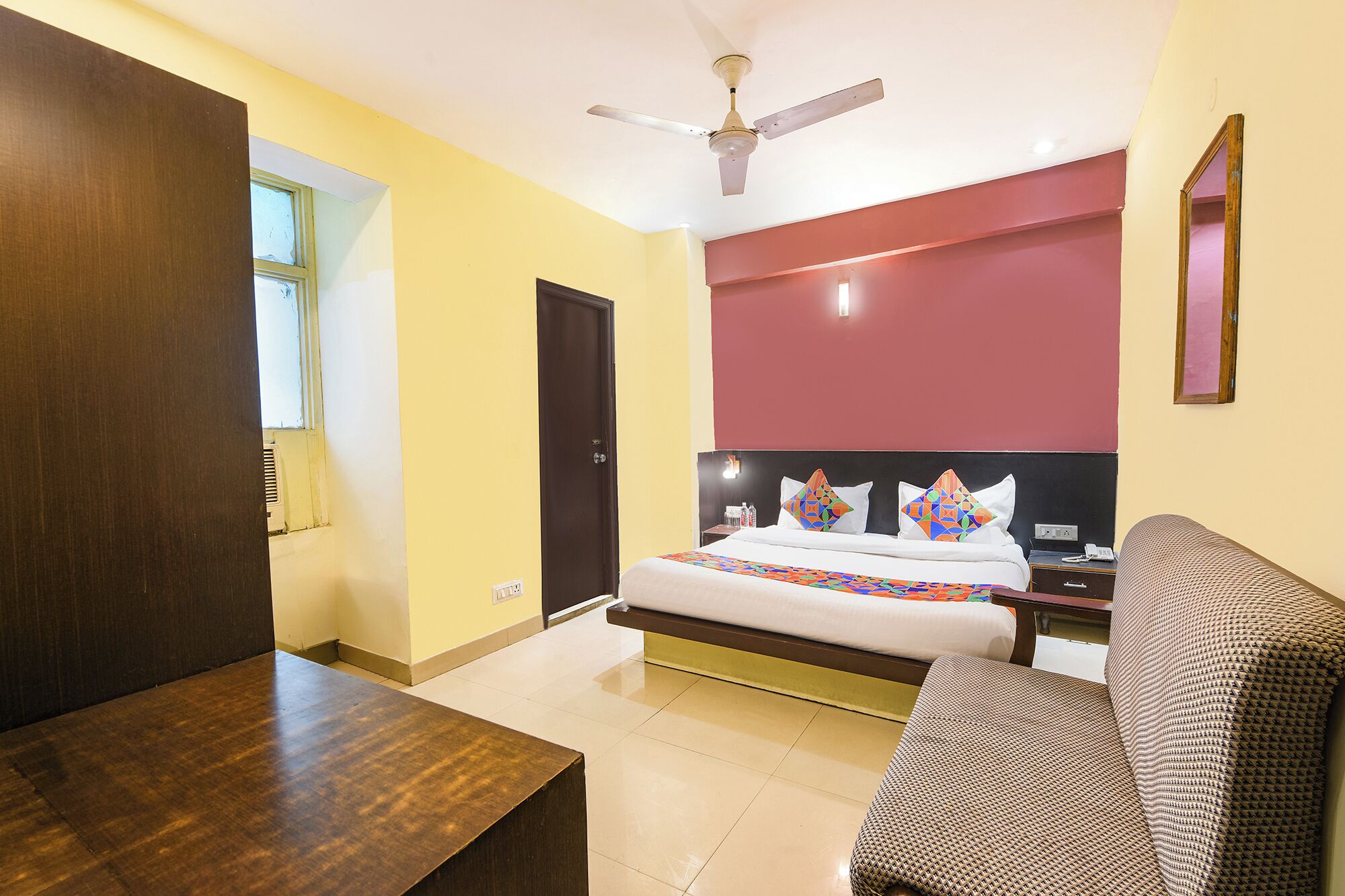 Roupas de cama premium, cofres nos quartos, Wi-Fi de cortesia
