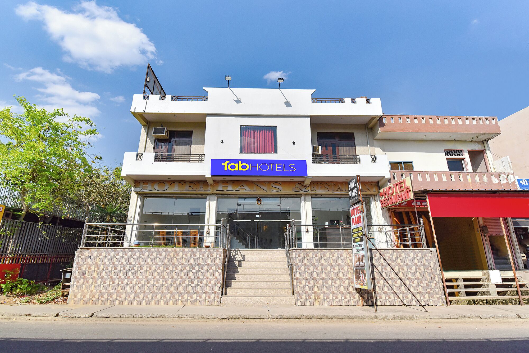 Fachada da propriedade