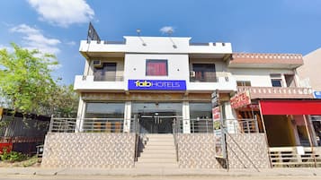 Fachada da propriedade