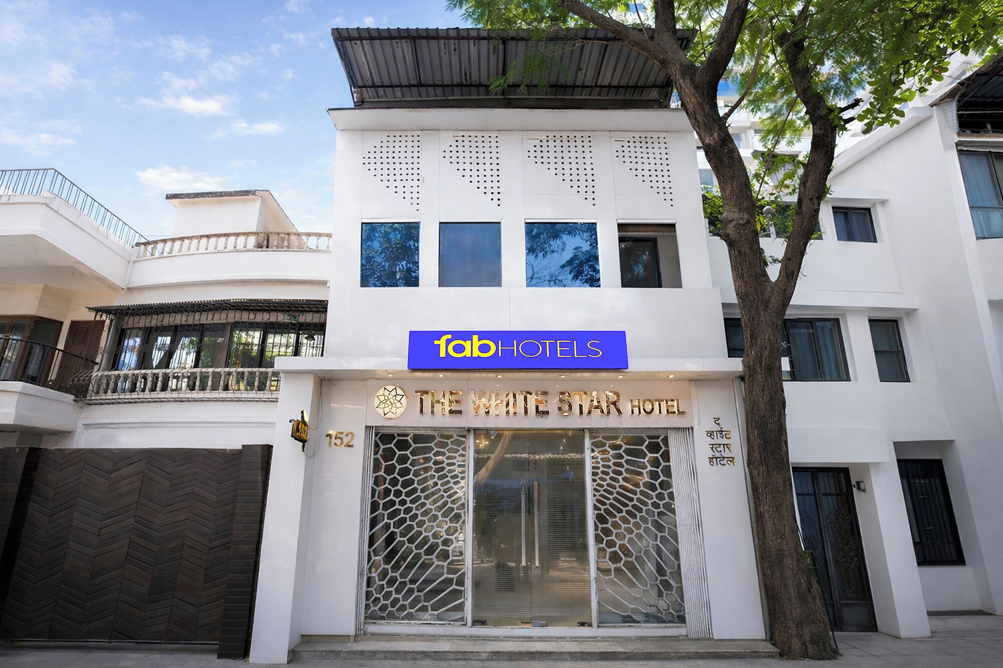 Fachada da propriedade