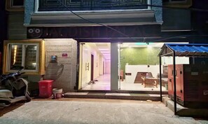 Entrada do alojamento