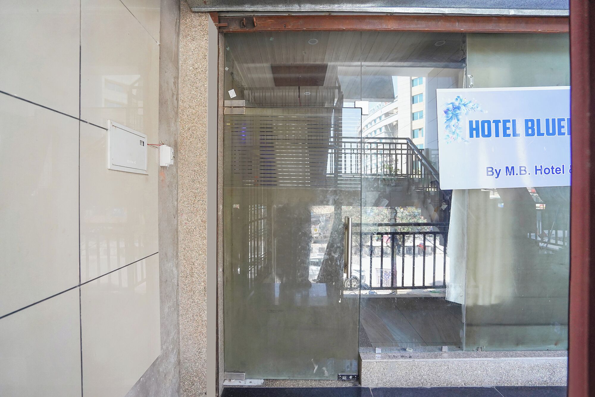 Entrada do alojamento