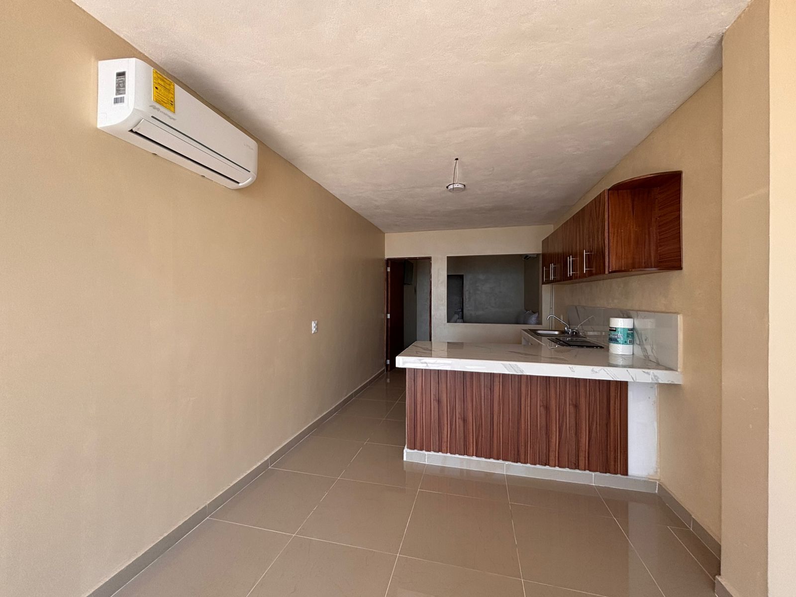 Apartamento conforto, sacada, vista para a praia | Parte interna