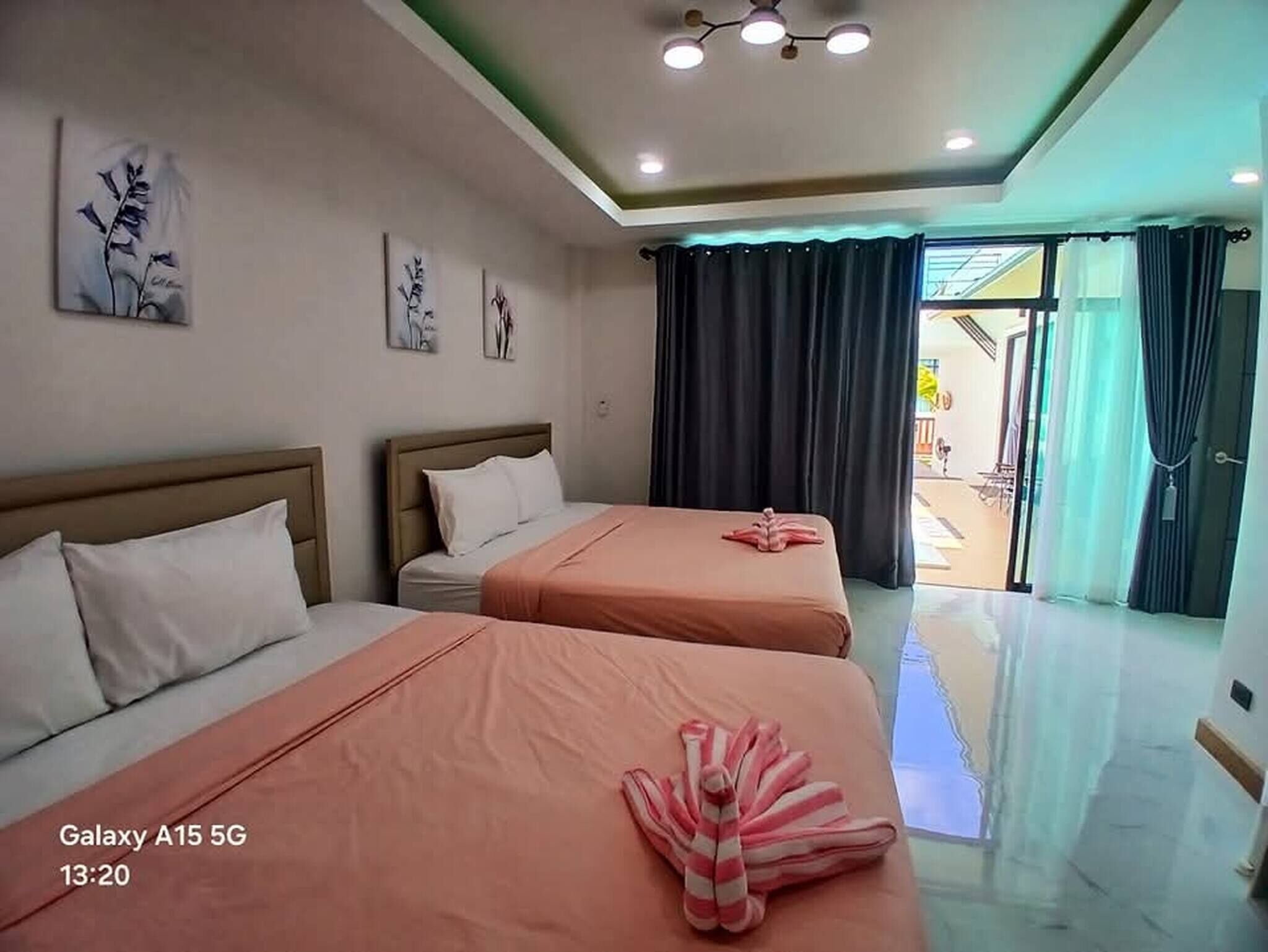 Vila, 4 quartos, para fumantes, piscina particular | 5 quartos