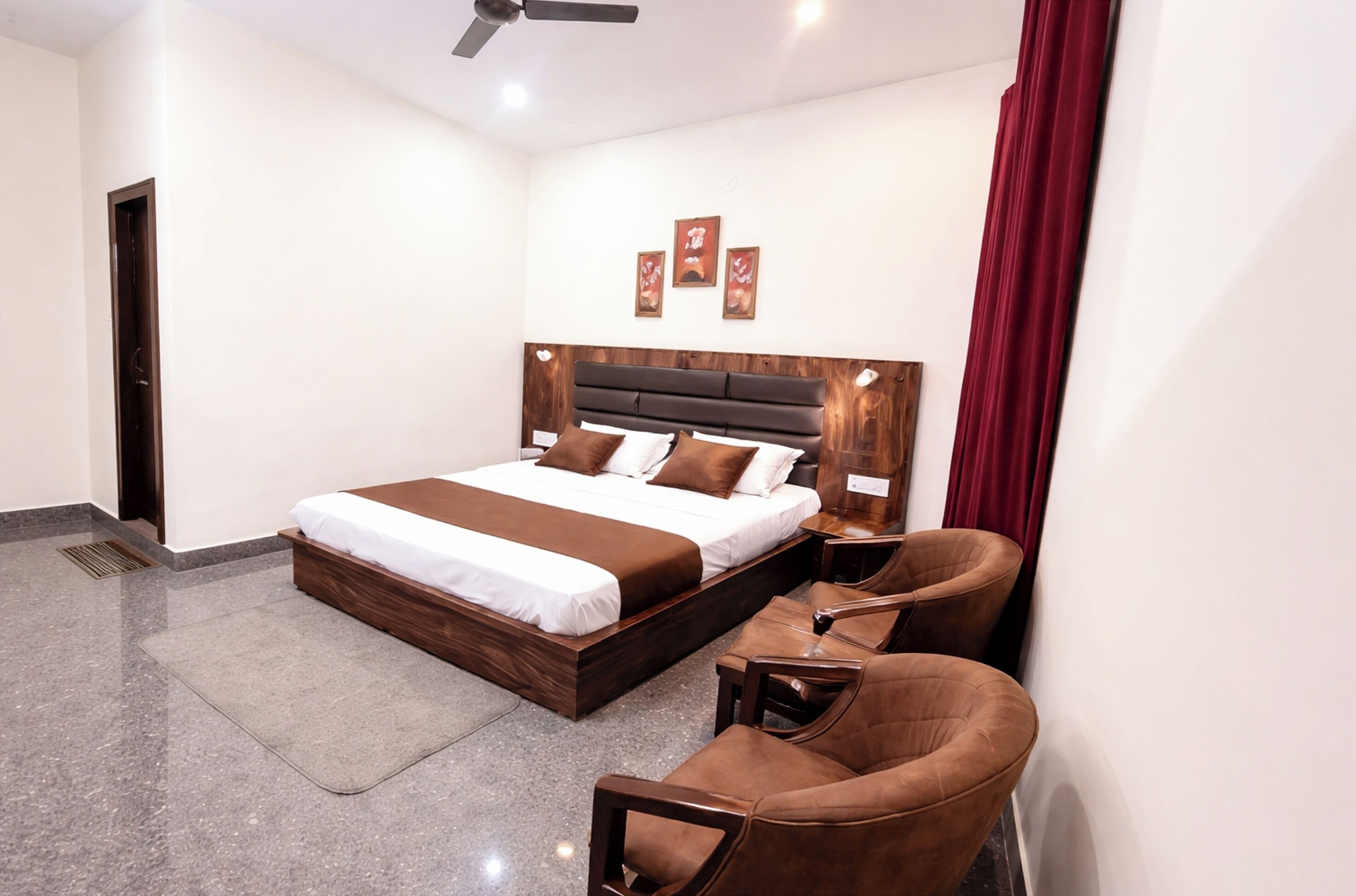 Quarto casal superior | Vista do quarto