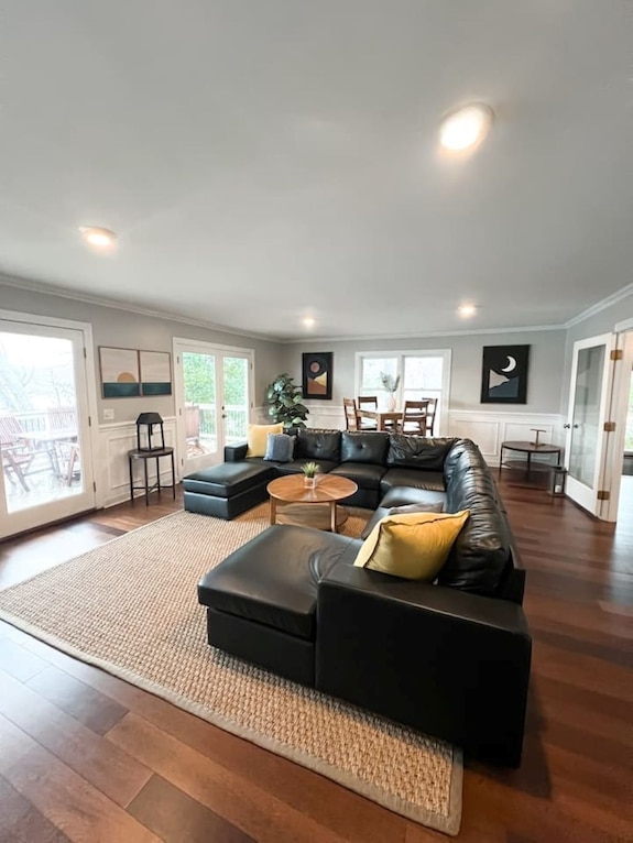 7 Bedroom Updated Lake House Close To Charlotte - Belmont, NC