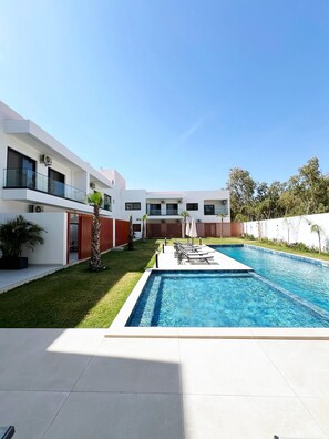 Piscina exterior 