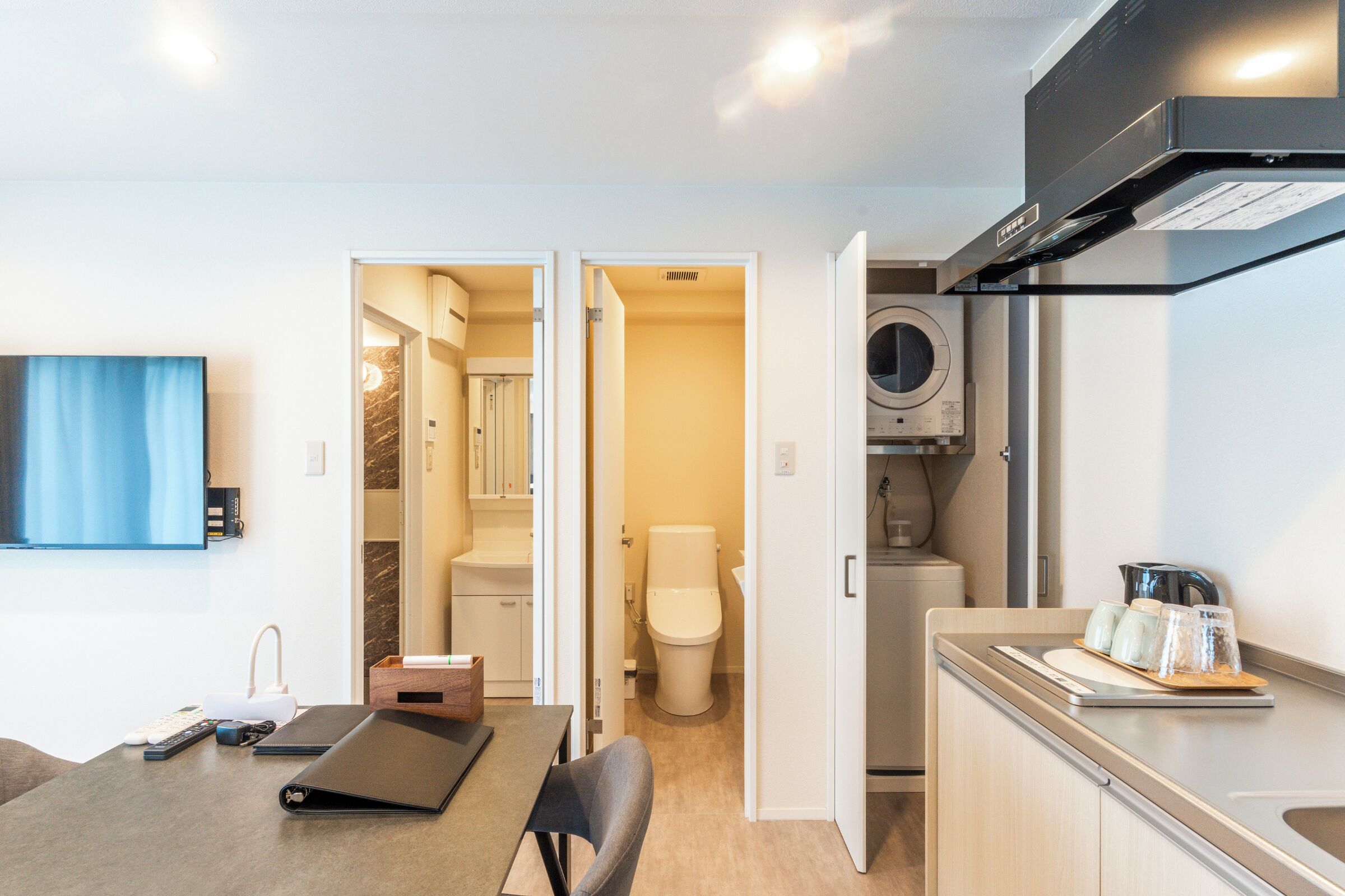 Quarto Triplo Familiar, varanda, Vista para a cidade | Wi-fi grátis, roupa de cama fornecida 