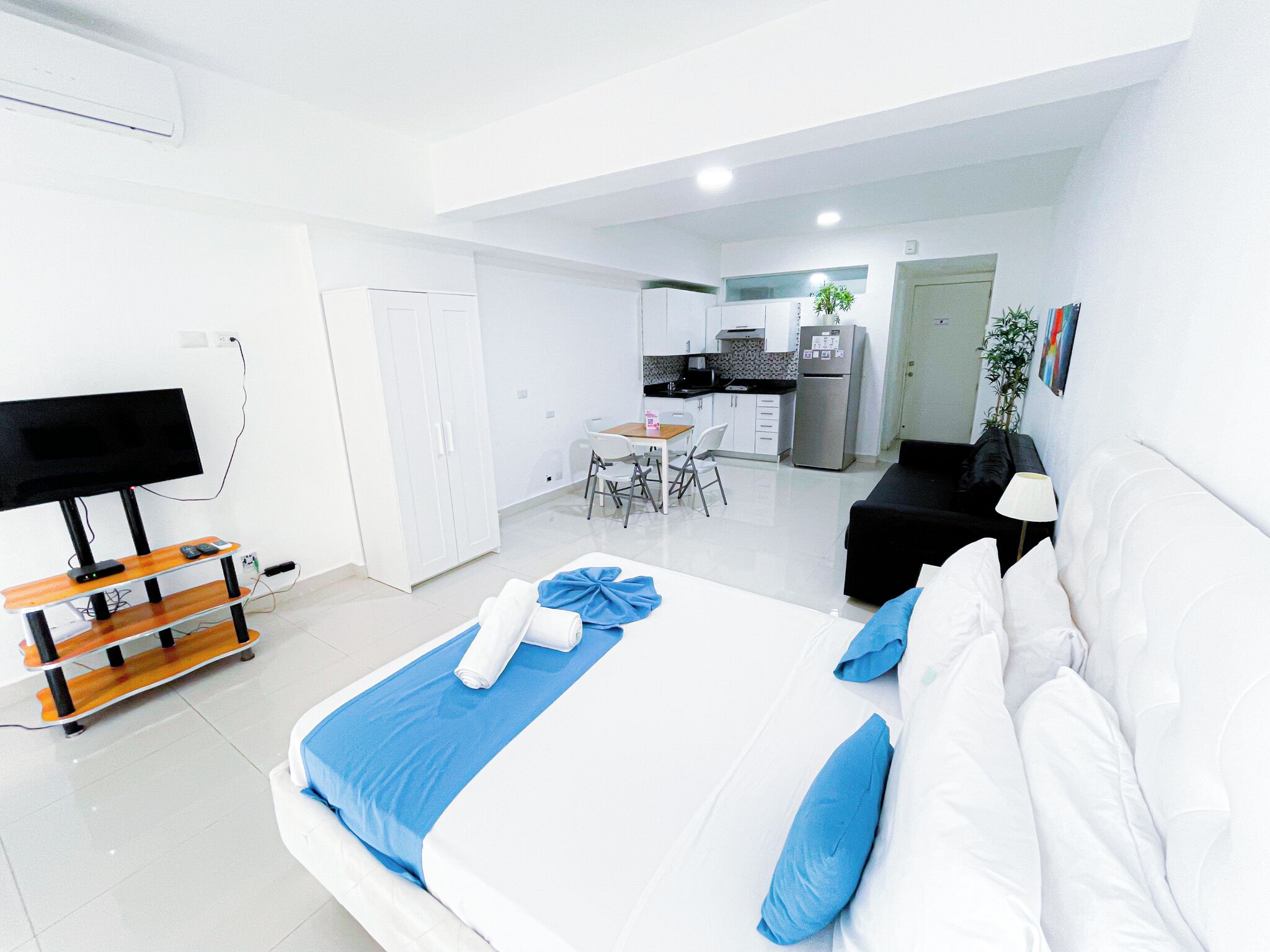 Estúdio luxo, 1 cama Queen e sofá-cama, acesso à piscina, vista para a cidade | Vista do quarto