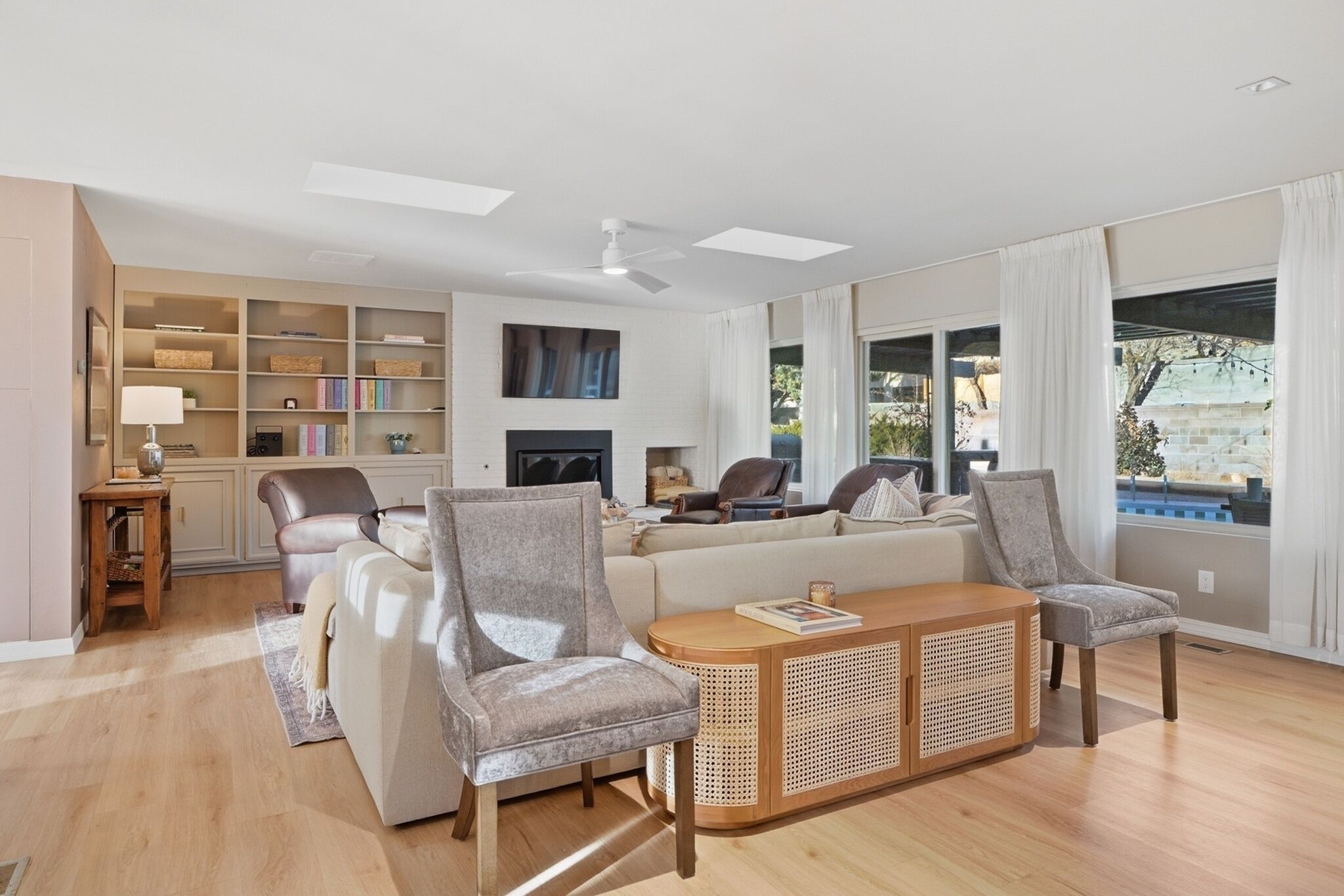 Resort Style 5-bedroom House With Heated Pool And Hot Tub In The Foothills - Albuquerque, NM
