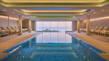 Piscina interior