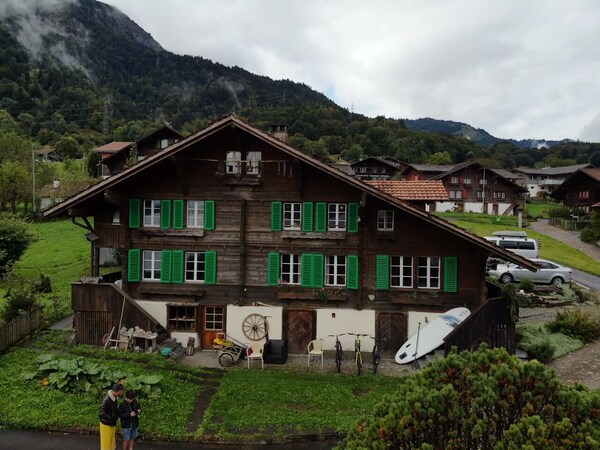 Lakeview Chalet 1 , Därligen - Schweiz