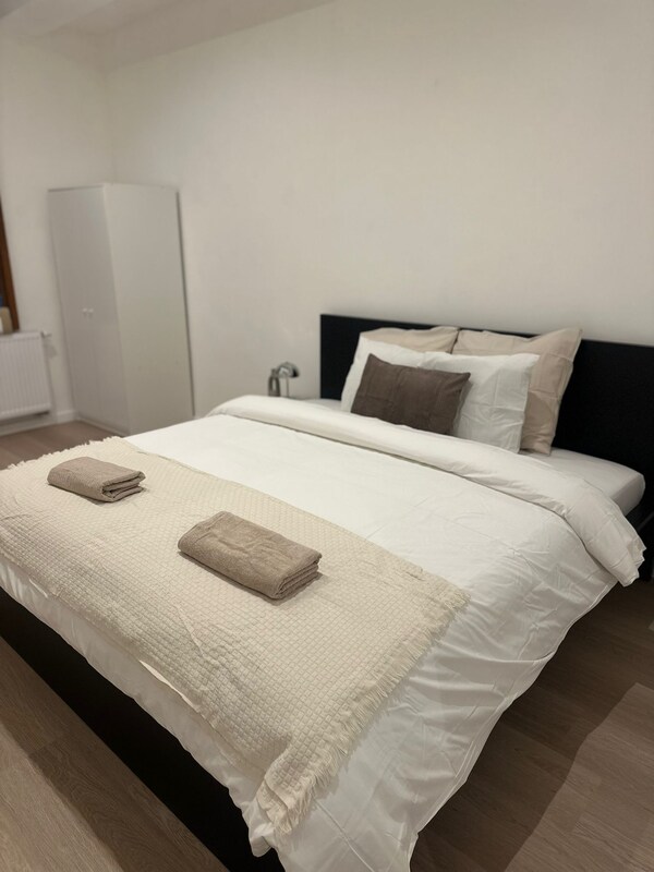 Central Ghent Stylish 1br&1lr Apt Wifi - Ghent (Belgium)