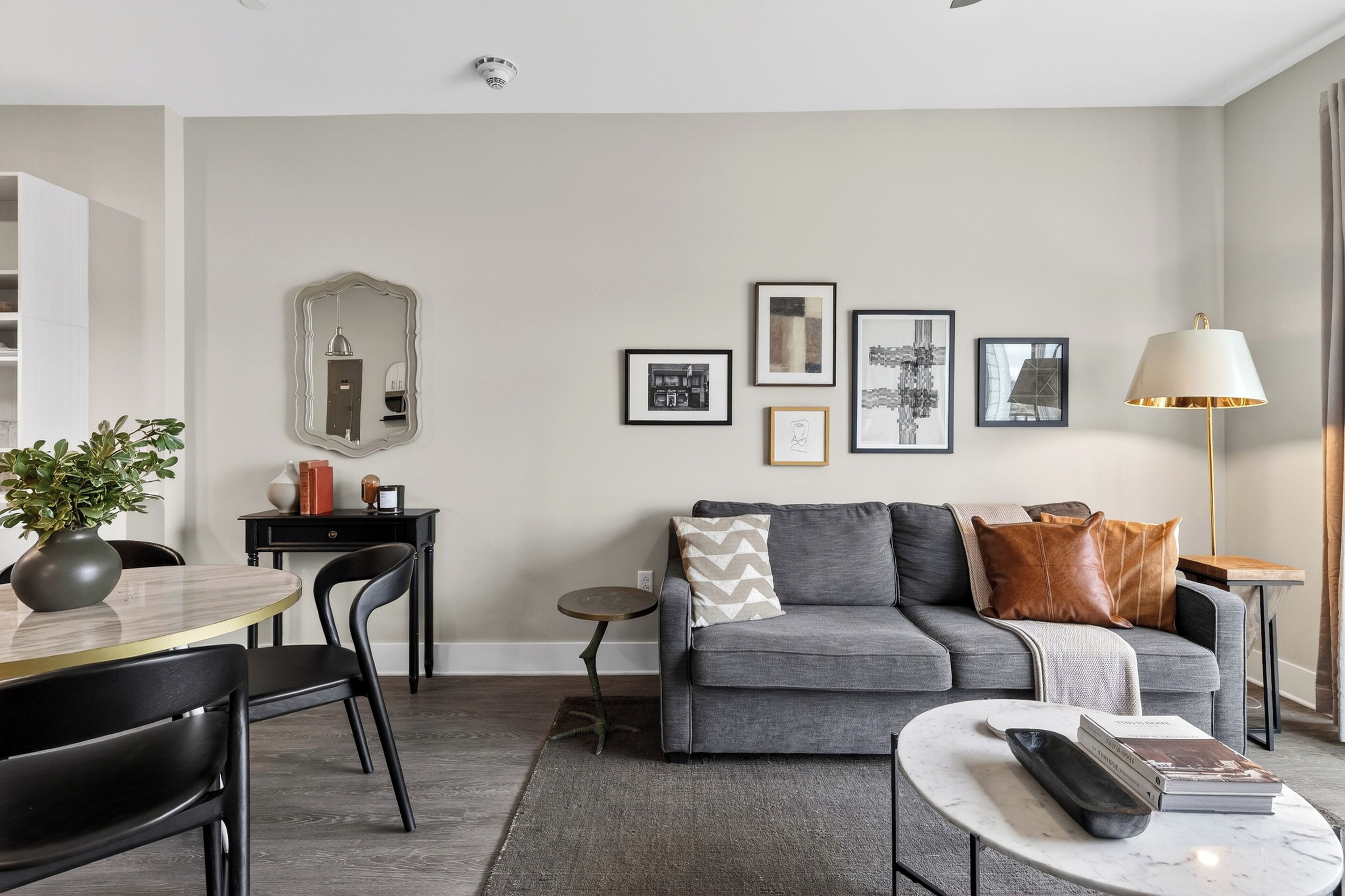 Walkable Hillsboro Village | Terrace + Parking | Near Vanderbilt + Music Row - Nashville, TN