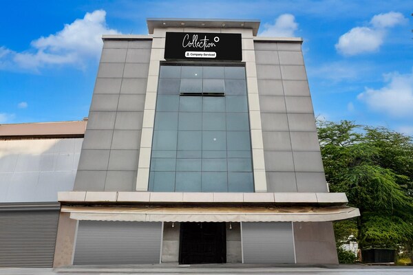 Collection O Deendyal Bus Terminal - 자발푸르