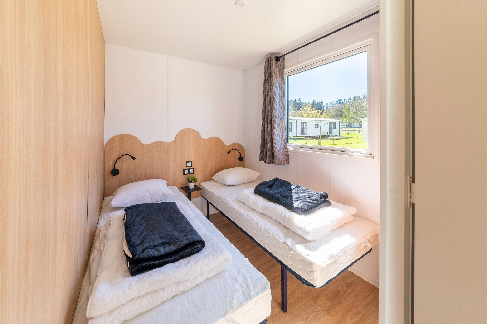 Premium Caravan In éRezée With Terrace - Luxembourg, Belgium